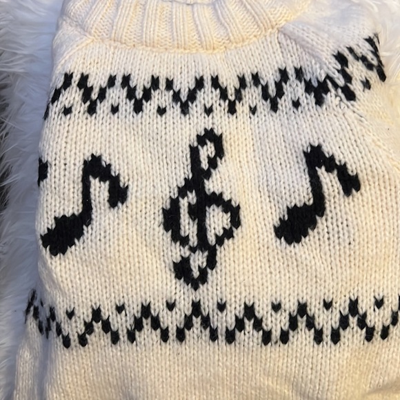 dELiA*s | Sweaters | Cream Sweater With Musical Notes | Poshmark